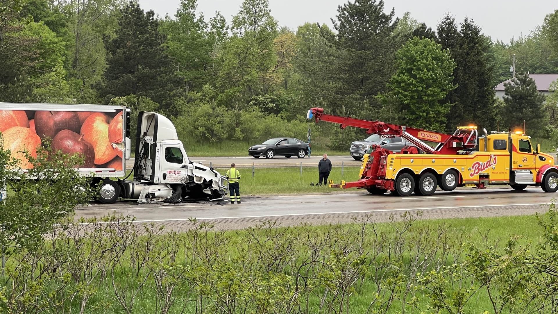 Part of WB I-96 closed after crash involving semi | wzzm13.com