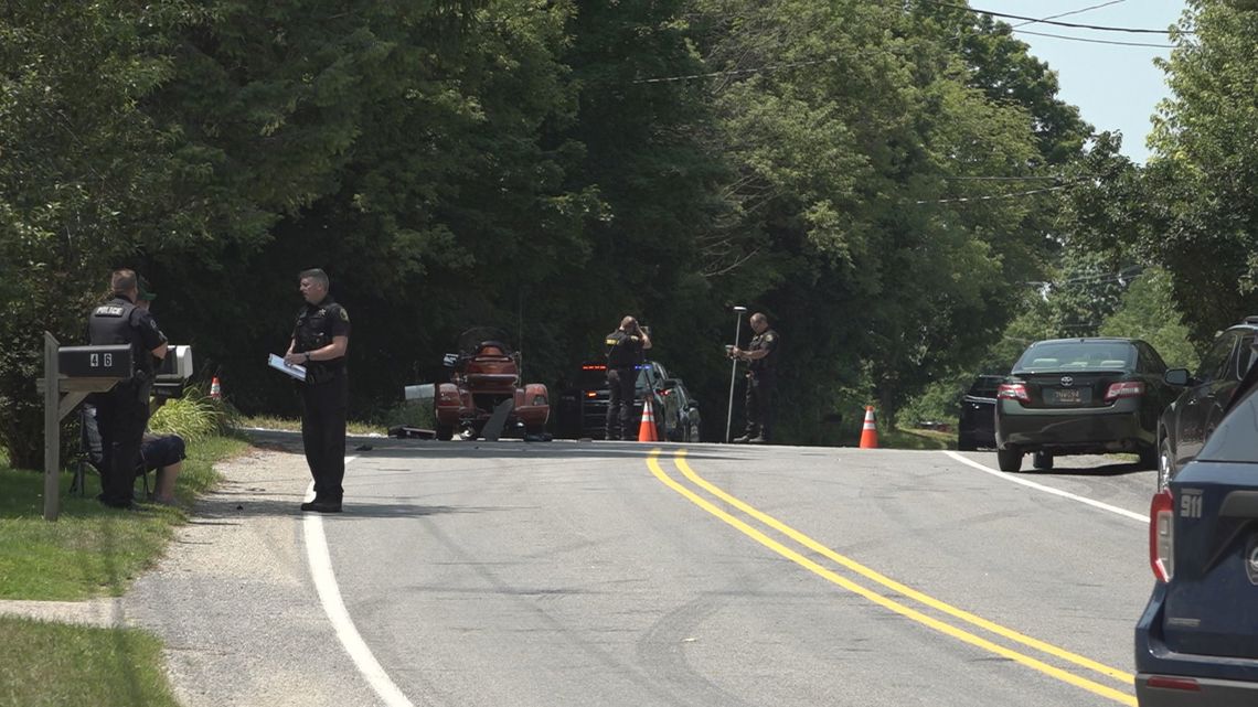 Motorcyclist airlifted after Lowell crash | wzzm13.com