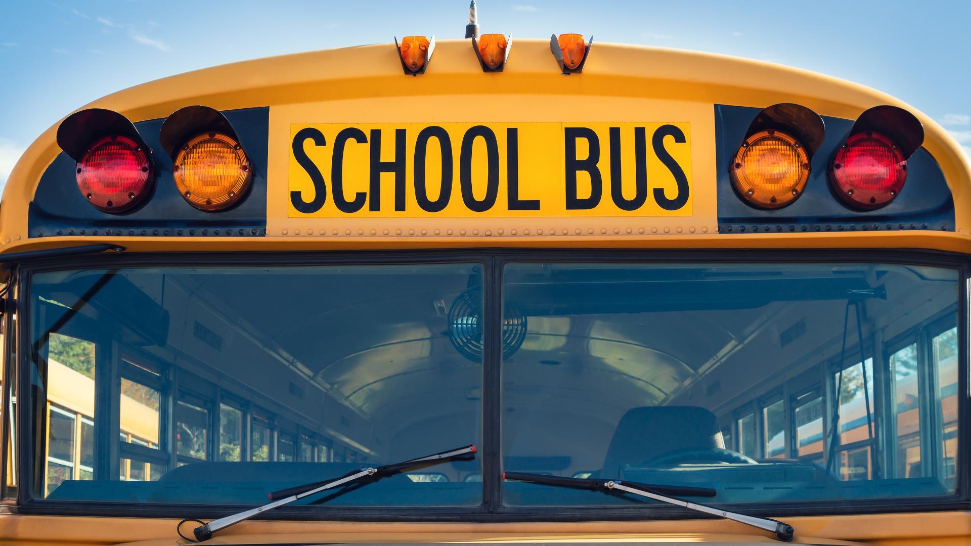 Many schools delayed Friday due to dense fog | wzzm13.com