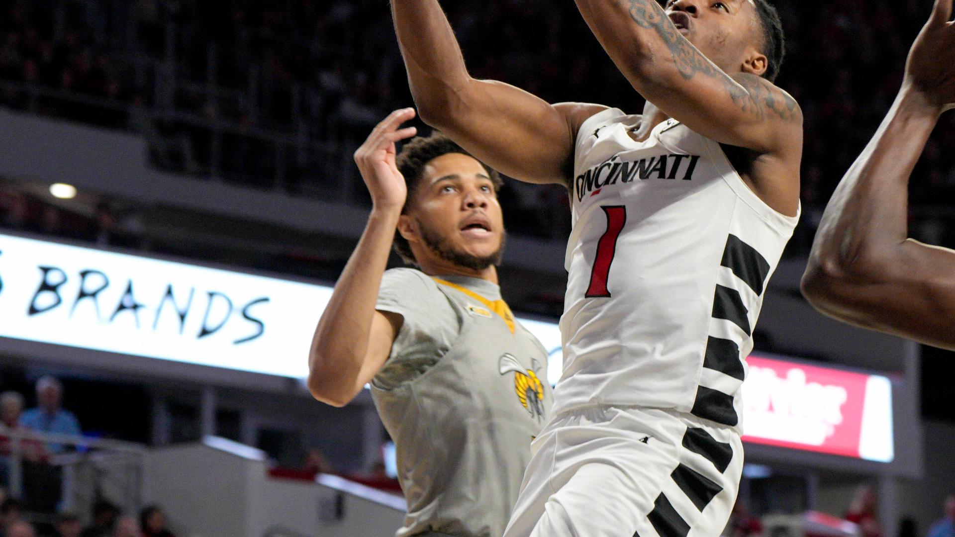 14 athletes from Michigan are playing in the March Madness basketball ...