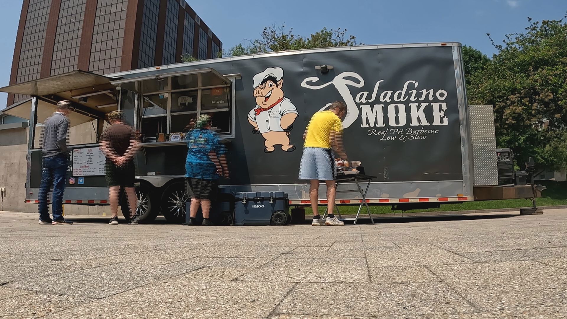 Saladino Smoke BBQ heats up West Michigan food scene | wzzm13.com