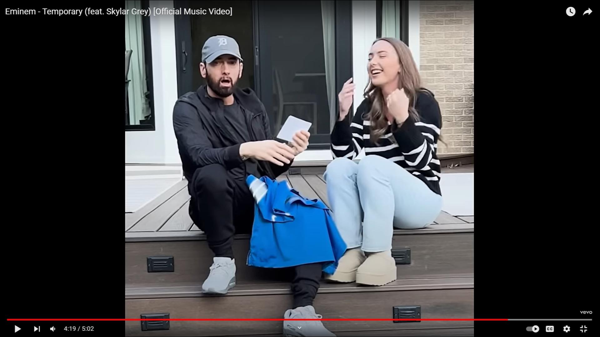 Eminem's new music video features big announcement | wzzm13.com