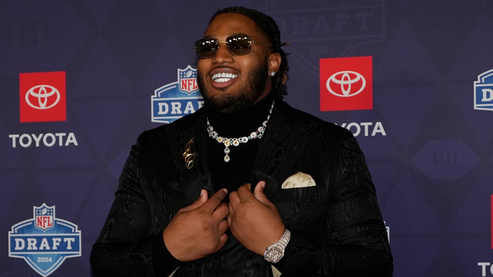 The NFL draft gives players a chance to flaunt their style | wzzm13.com