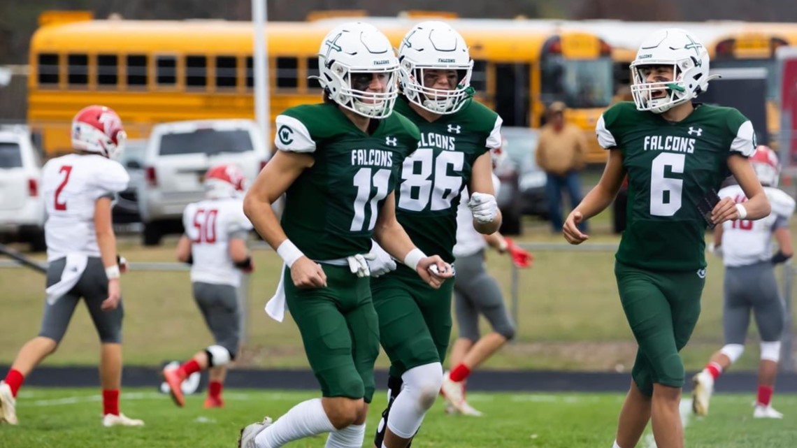 Grand Rapids football player is cancer free ahead of state finals ...