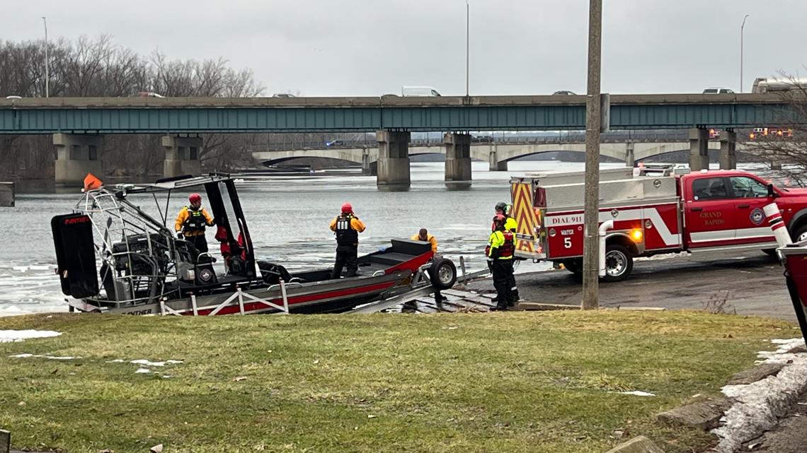 Woman expected to survive after jumping off bridge into Grand River ...