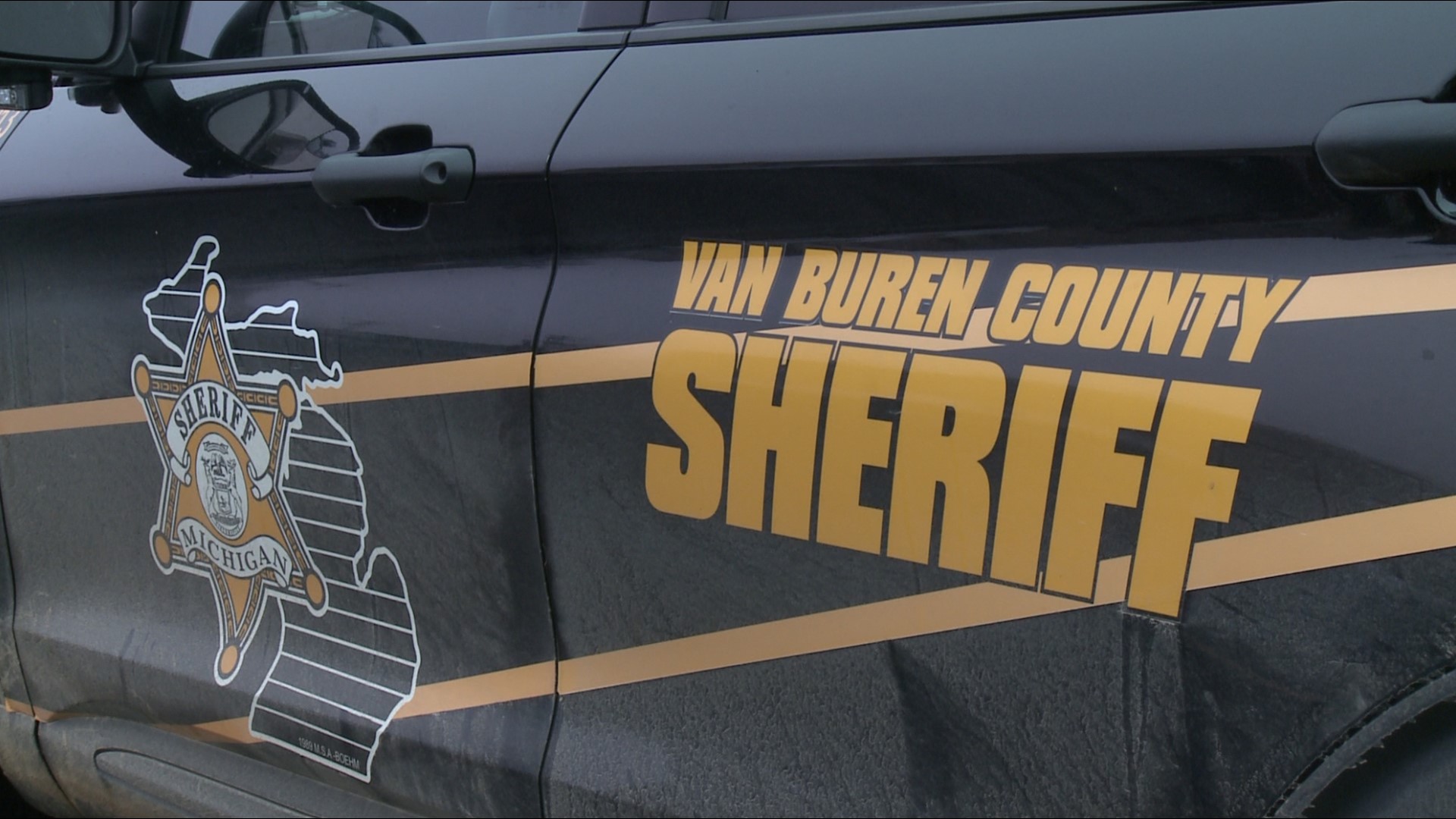 Woman arrested for allegedly taking information from checks to steal ...