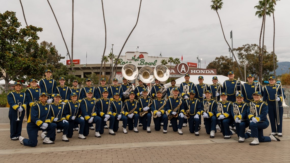 University of Michigan Marching Band performs at Rose Bowl Parade ...
