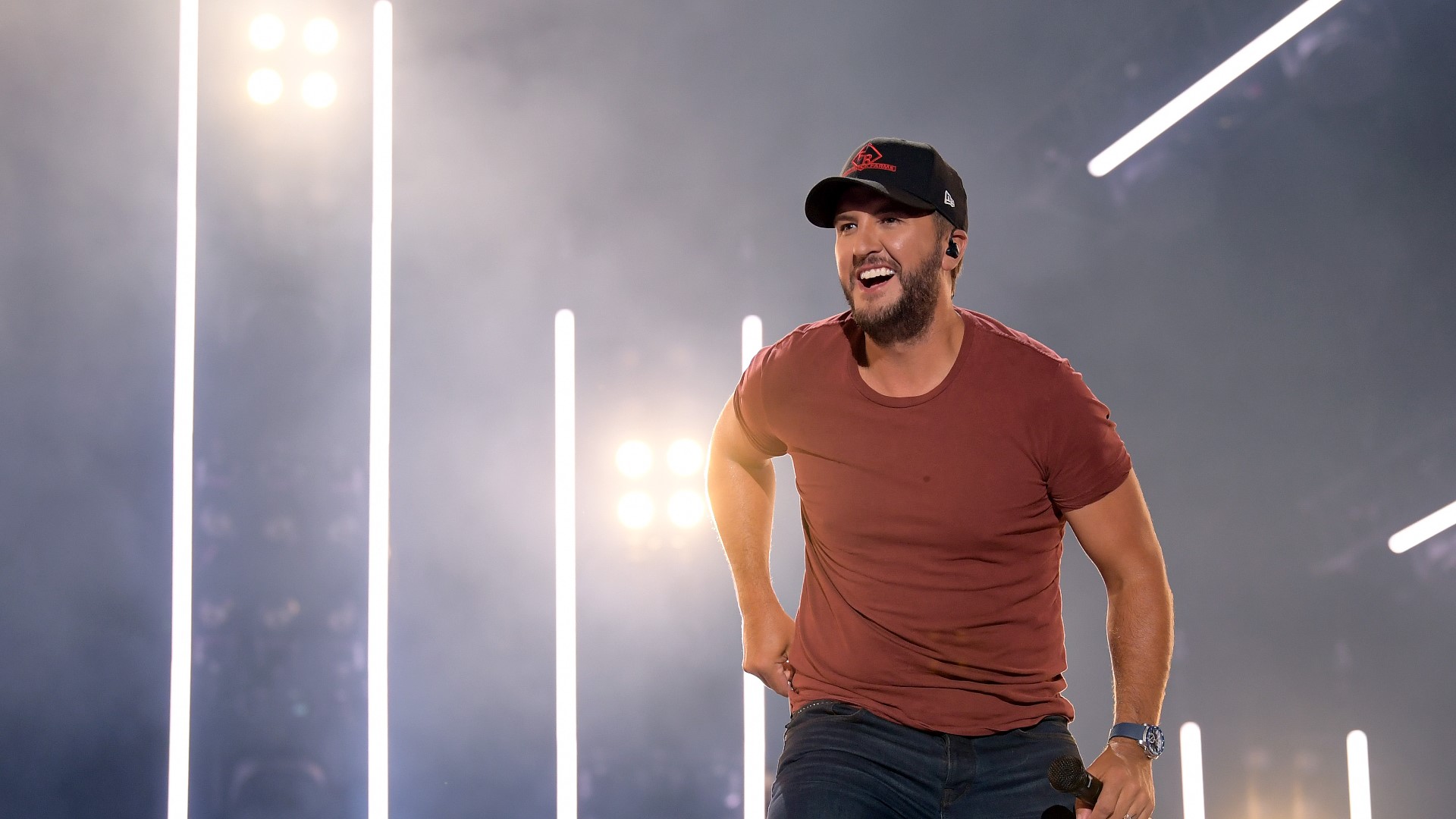 Luke Bryan coming to Grand Rapids for tour | wzzm13.com