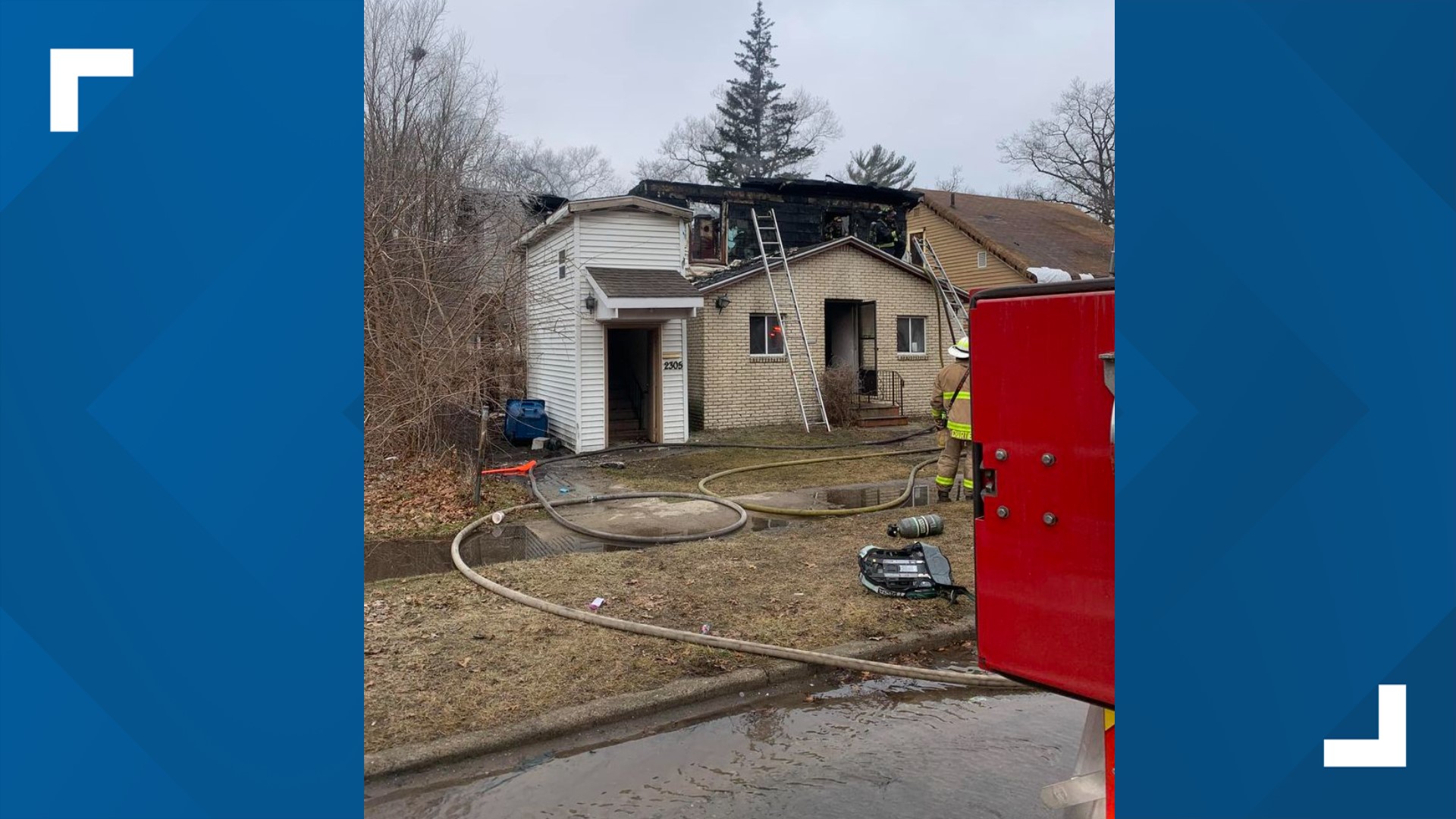 Apartment building catches fire Saturday morning in Muskegon | wzzm13.com