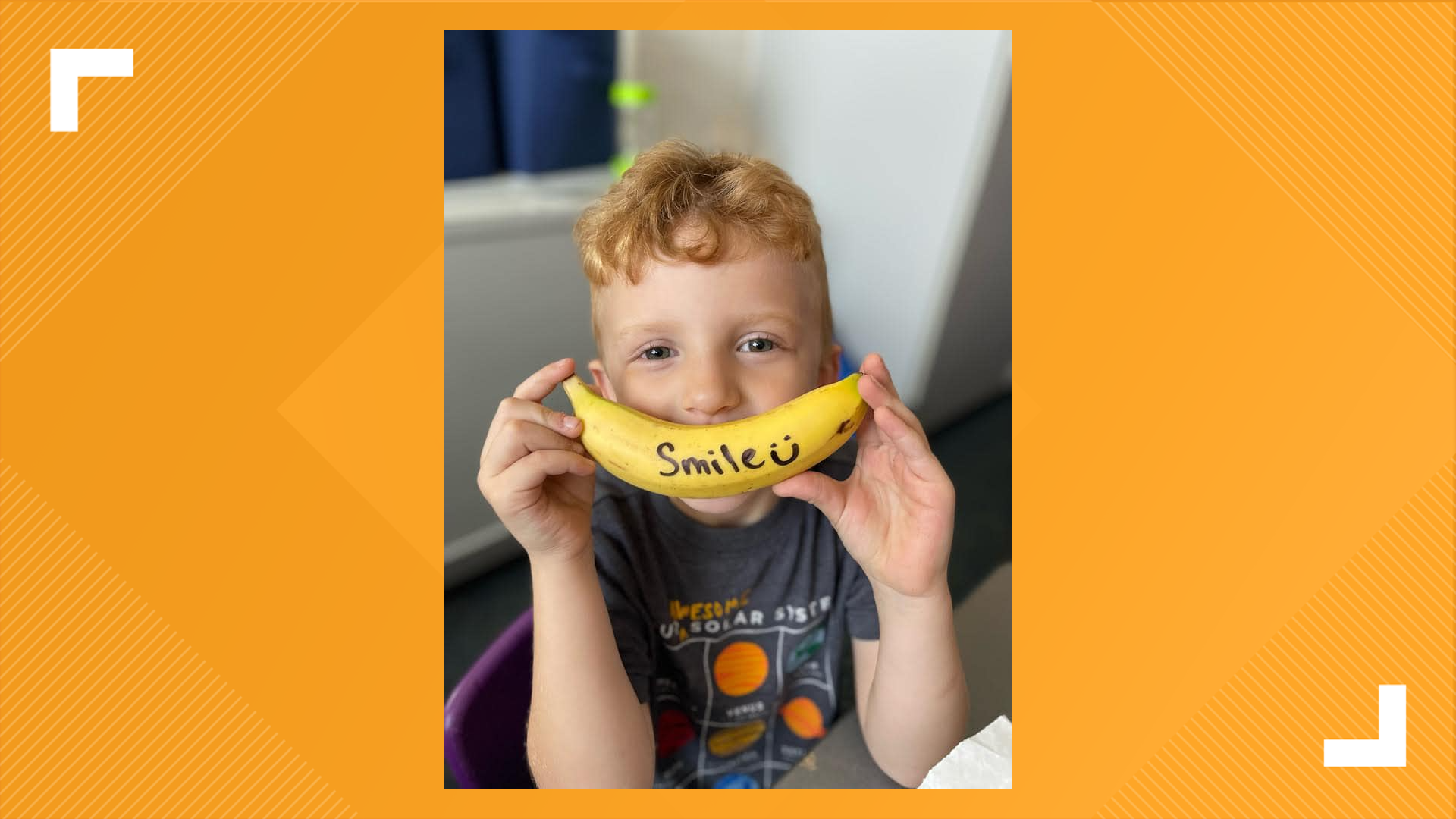 Michigan school nutrition staff uses bananas to encourage kids | wzzm13.com