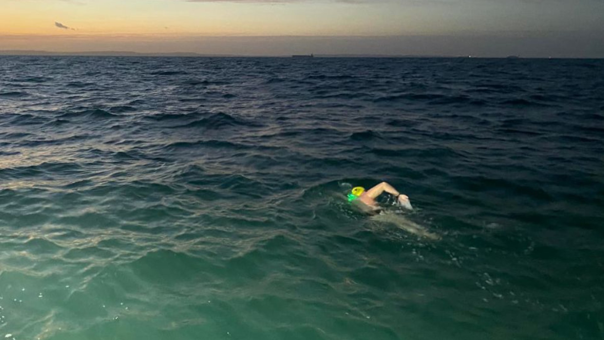 2nd swimmer in a month abandons attempt to cross Lake Michigan | wzzm13.com