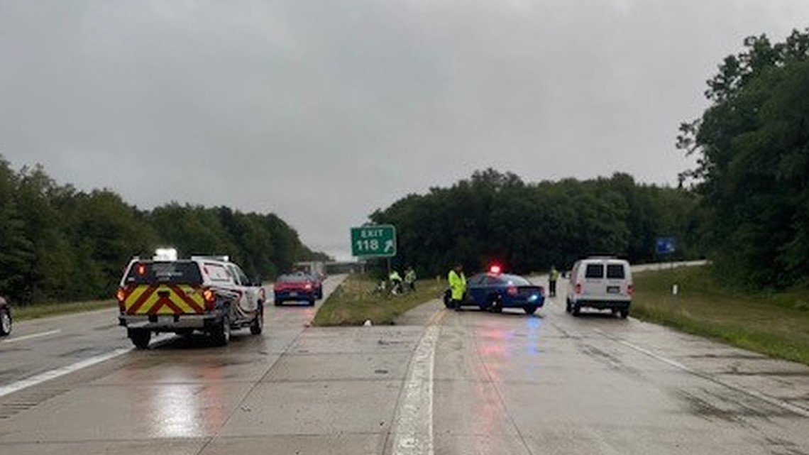 Motorcyclist dies after hitting exit ramp sign | wzzm13.com