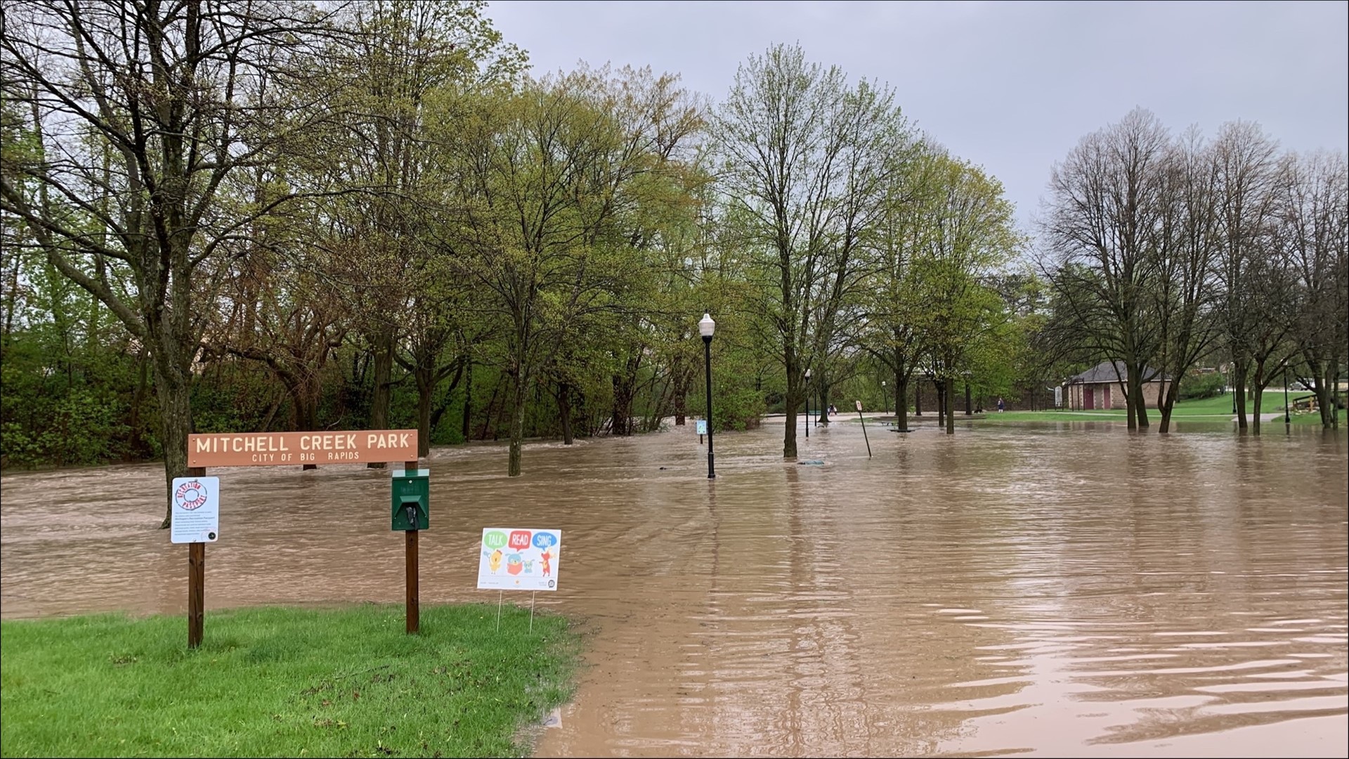 AVOID THE AREA: City of Big Rapids under flood warning, people asked to ...