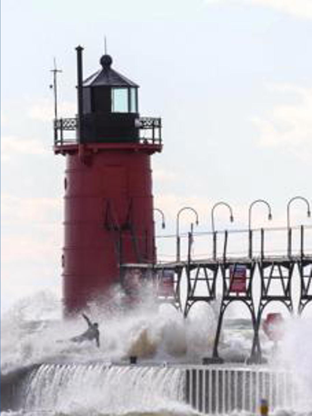 Man saved by life ring after being swept off South Haven pier into Lake ...