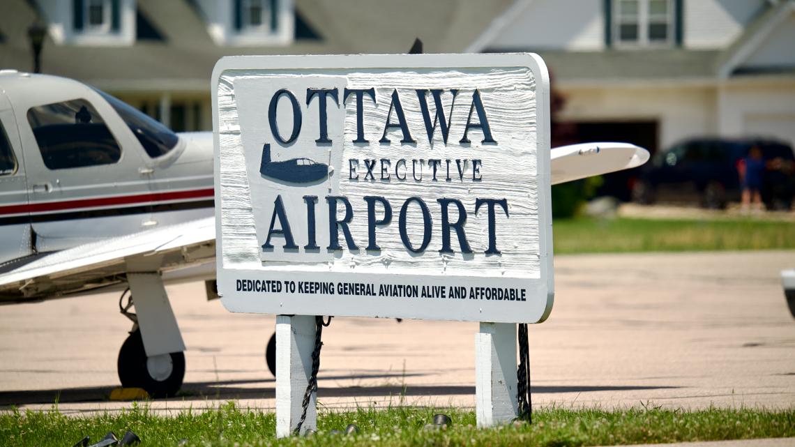 Plane crash at Ottawa Executive Airport leaves 1 person dead | wzzm13.com