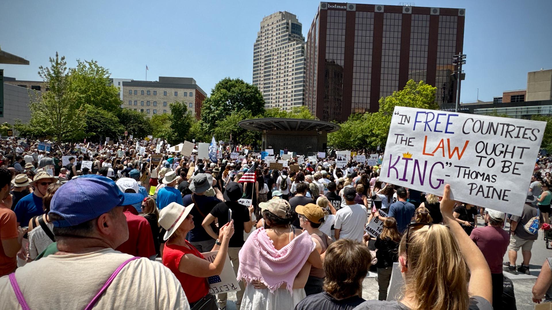 Thousands gather in Grand Rapids, along lakeshore for 'No Kings ...