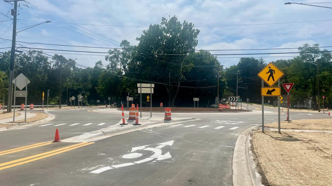 Allegan announces official opening of new roundabout | wzzm13.com