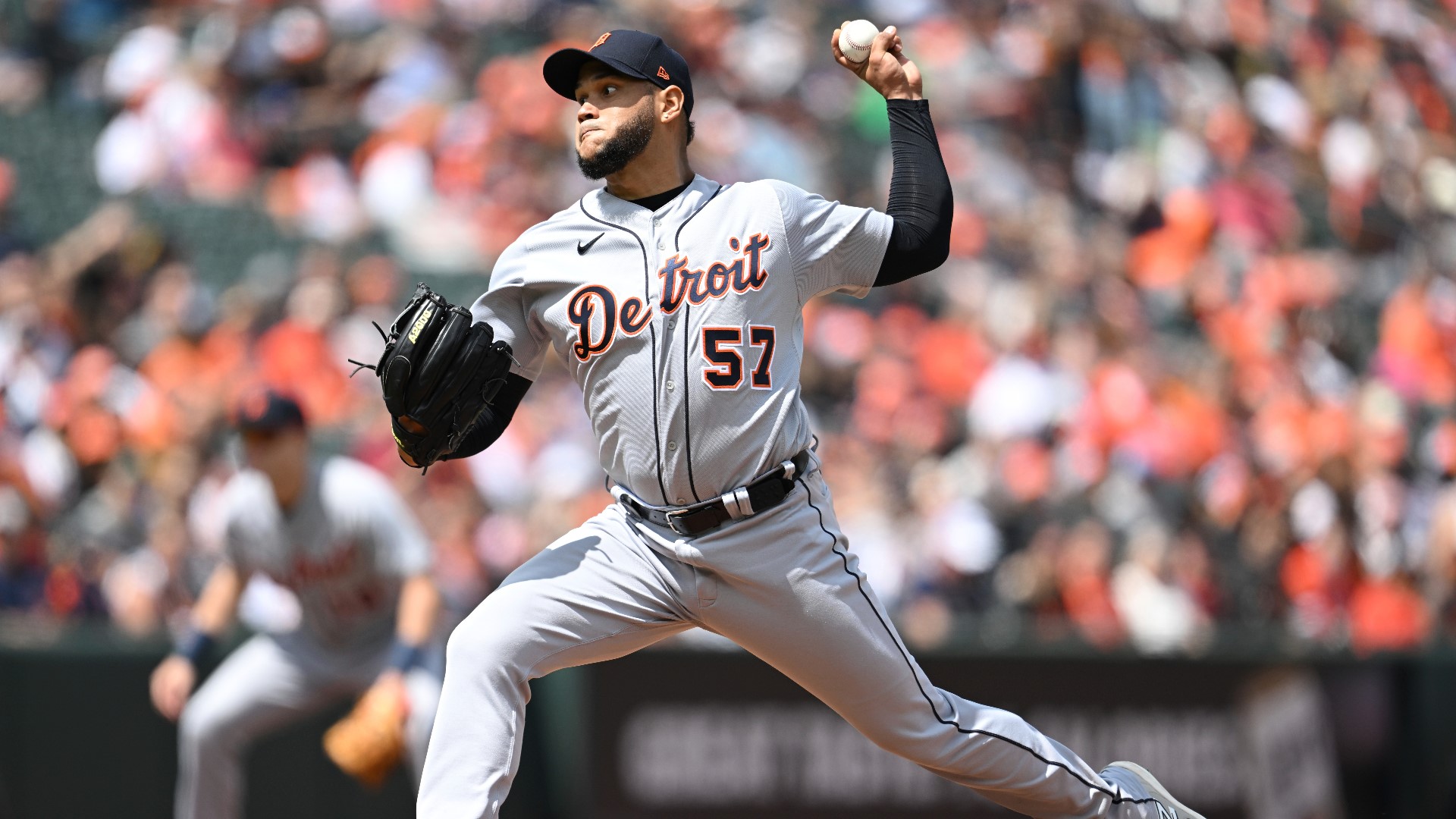 Tiger's Rodriguez has perfect game broken up in 7th | wzzm13.com
