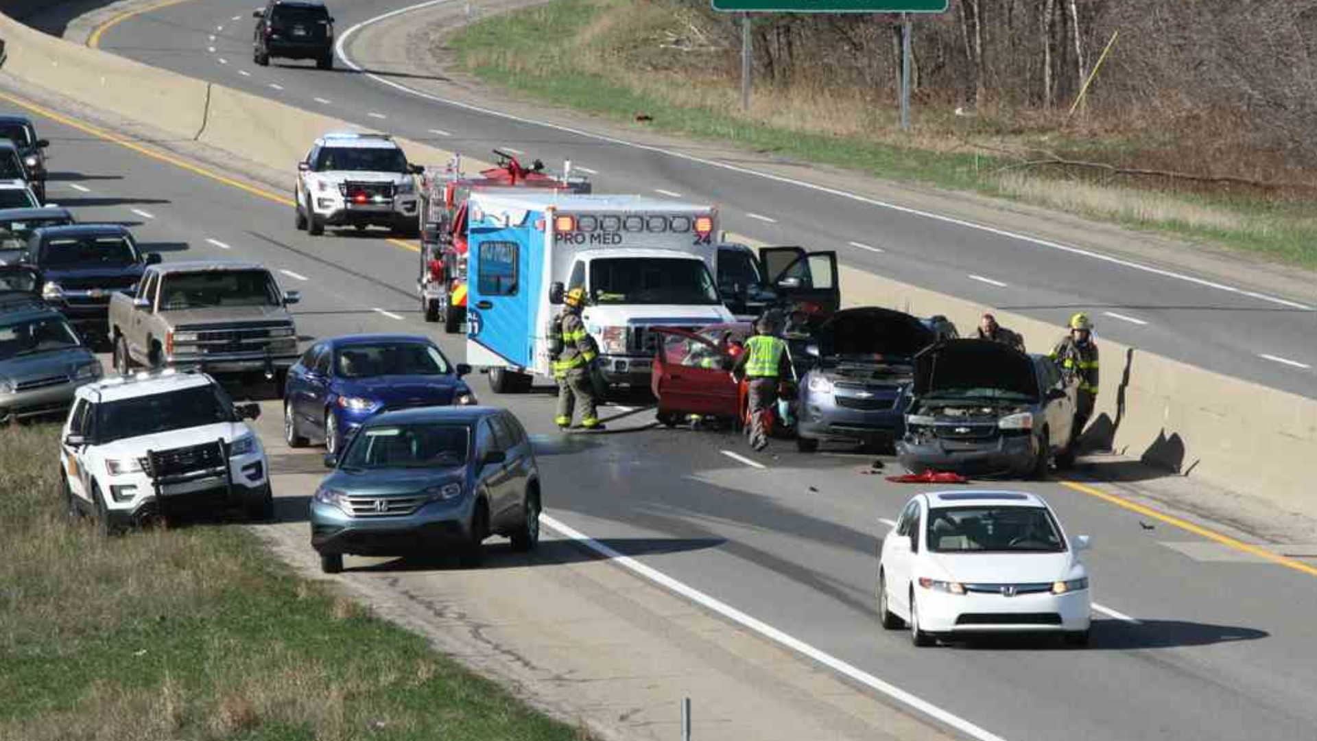 Three cars involved in crash on US-31 while drawbridge stuck | wzzm13.com