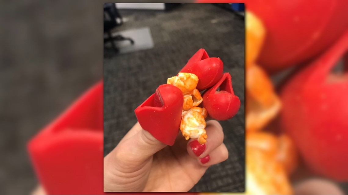 'Chip Fingers' keep grease & cheesy residue off hands | wzzm13.com