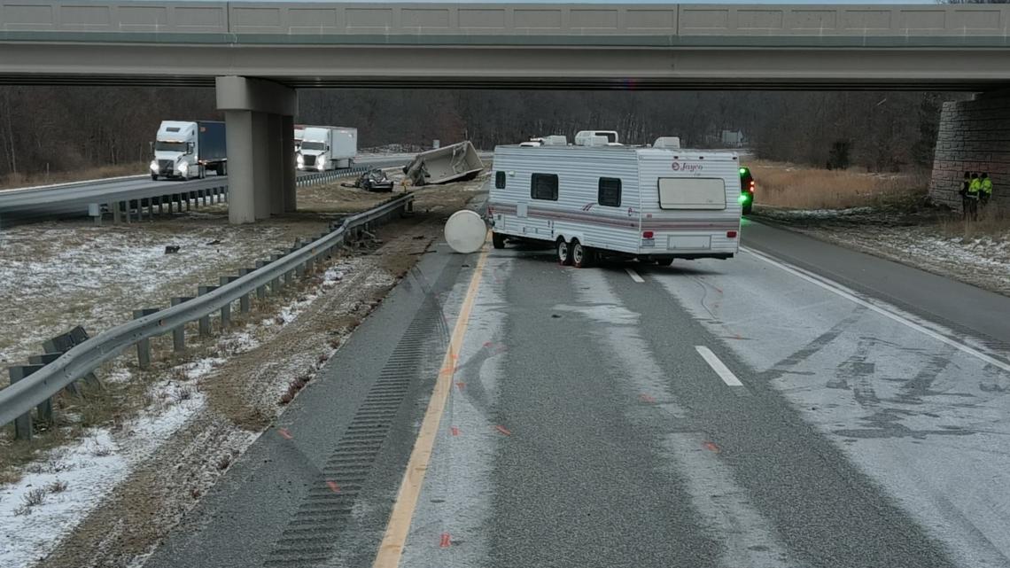 I-196 crash leaves 1 dead in Berrien County | wzzm13.com