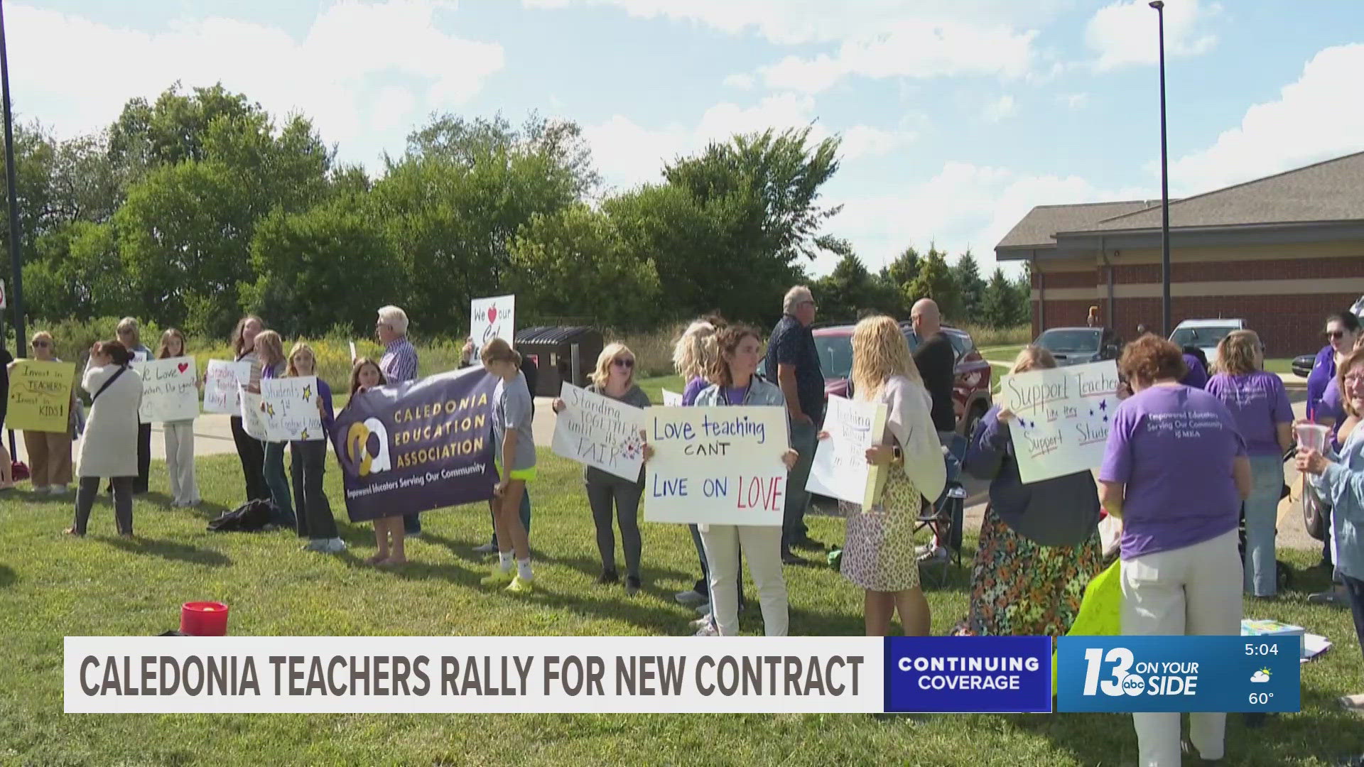 Caledonia teachers rally for new contract | wzzm13.com