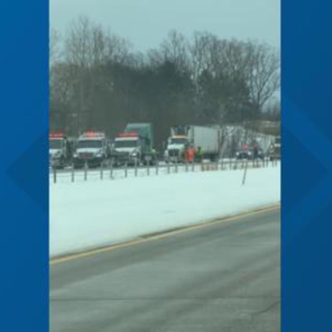 Injuries reported in multi-vehicle crash closing a portion of I-96 ...