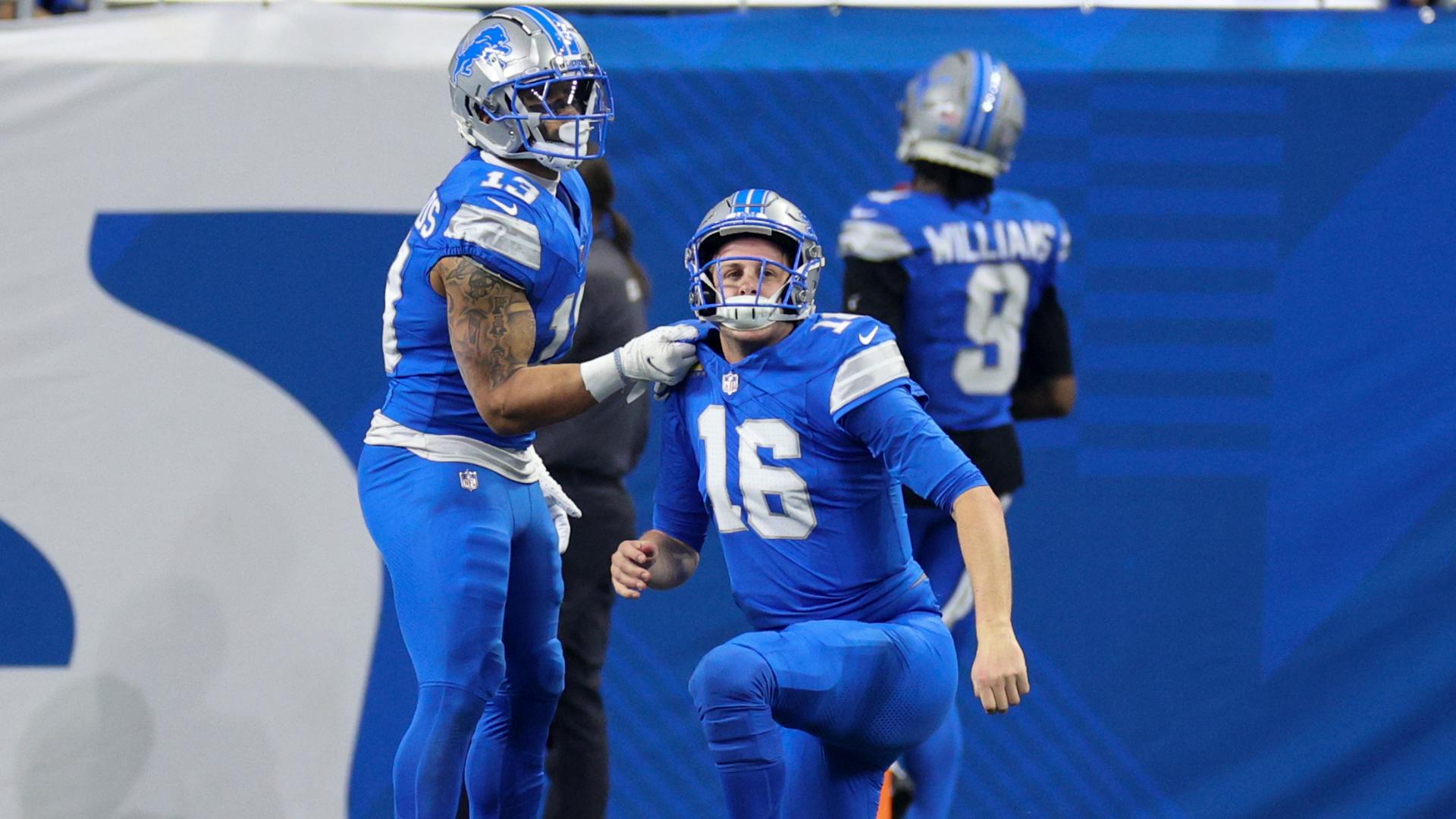 Lions CB Amik Robertson hurt and QB Jared Goff misses a series in ...